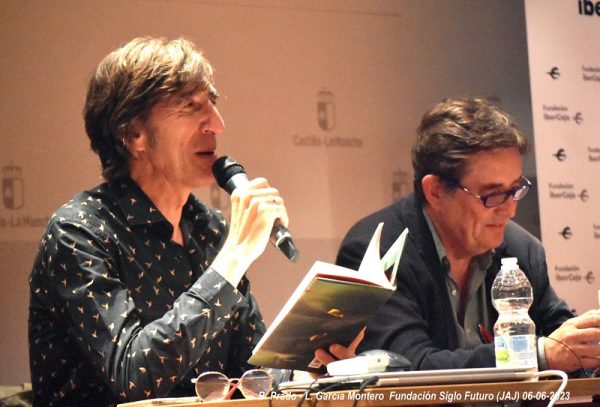 García Montero y Benjamín Prado emocionan con su poesía en el salón de ...